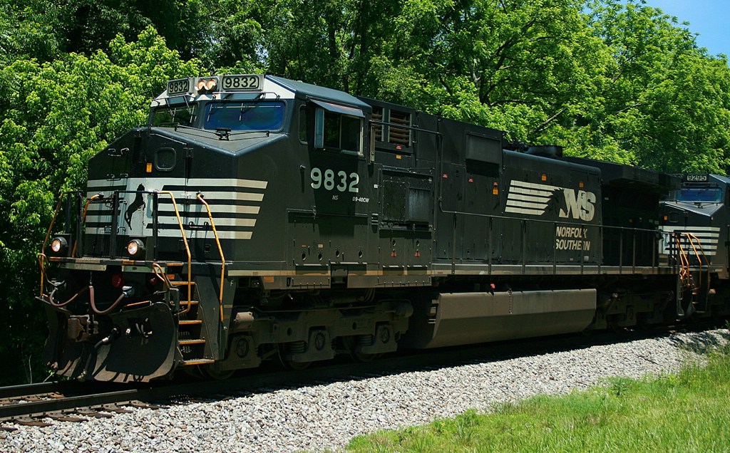 NS 9832